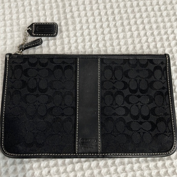 Coach | Bags | Coach Small Pouch Hardly Used Excellent Condition | Poshmark